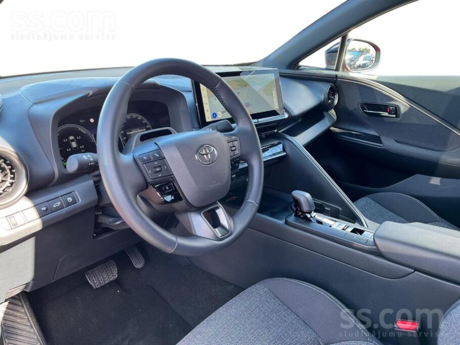 Sarkans Toyota C-HR 2026 Rīga, ar dzinēja tilpumu 1.80 L un nobraukumu 5 tūkst. km par 33990 €, foto 12 vietnē AUTOMOTO.COM.LV