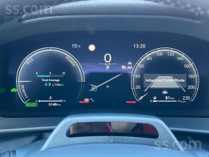 Sarkans Toyota C-HR 2026 Rīga, ar dzinēja tilpumu 1.80 L un nobraukumu 5 tūkst. km par 33990 €, foto 14 vietnē AUTOMOTO.COM.LV