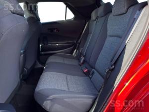Sarkans Toyota C-HR 2026 Rīga, ar dzinēja tilpumu 1.80 L un nobraukumu 5 tūkst. km par 33990 €, foto 22 vietnē AUTOMOTO.COM.LV