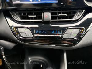 Красный Тойота C-HR 2017 в Таллин, объемом двигателя 1.20 л и пробегом 124 тыс. км за 12500 €, фото 19 на AUTOMOTO.COM.LV