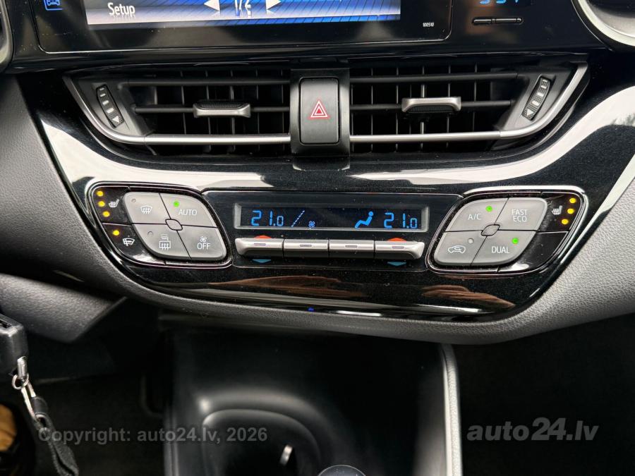 Красный Тойота C-HR 2017 в Таллин, объемом двигателя 1.20 л и пробегом 124 тыс. км за 12500 €, фото 19 на AUTOMOTO.COM.LV