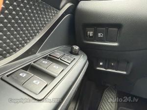 Красный Тойота C-HR 2017 в Таллин, объемом двигателя 1.20 л и пробегом 124 тыс. км за 12500 €, фото 23 на AUTOMOTO.COM.LV