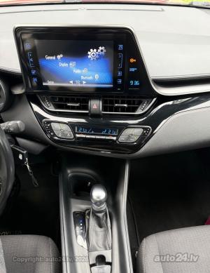 Красный Тойота C-HR 2017 в Таллин, объемом двигателя 1.20 л и пробегом 124 тыс. км за 12500 €, фото 24 на AUTOMOTO.COM.LV