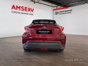 Красный Тойота C-HR 2018 в Пярну, объемом двигателя 1.80 л и пробегом 234 тыс. км за 14990 €, фото 5 на AUTOMOTO.COM.LV