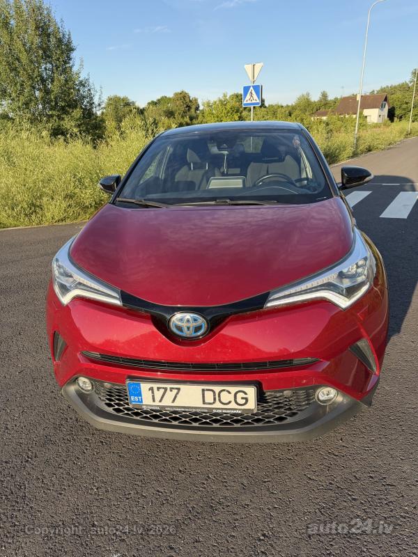 Красный Тойота C-HR 2019 в Кейла, объемом двигателя 1.80 л и пробегом 114 тыс. км за 19900 €, фото 4 на AUTOMOTO.COM.LV