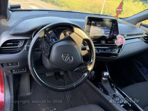 Sarkans Toyota C-HR 2019 Keila, ar dzinēja tilpumu 1.80 L un nobraukumu 114 tūkst. km par 19900 €, foto 12 vietnē AUTOMOTO.COM.LV