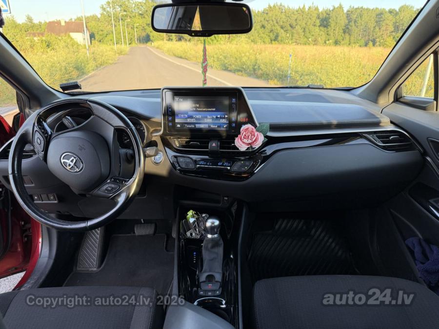 Sarkans Toyota C-HR 2019 Keila, ar dzinēja tilpumu 1.80 L un nobraukumu 114 tūkst. km par 19900 €, foto 13 vietnē AUTOMOTO.COM.LV