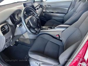 Красный Тойота C-HR 2019 в Таллин, объемом двигателя 1.20 л и пробегом 95 тыс. км за 15990 €, фото 8 на AUTOMOTO.COM.LV