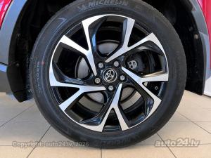 Красный Тойота C-HR 2019 в Таллин, объемом двигателя 1.20 л и пробегом 95 тыс. км за 15990 €, фото 18 на AUTOMOTO.COM.LV