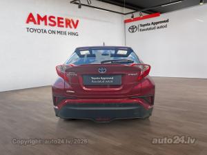 Красный Тойота C-HR 2019 в Вильянди, объемом двигателя 1.80 л и пробегом 108 тыс. км за 16900 €, фото 5 на AUTOMOTO.COM.LV