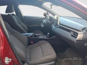 Красный Тойота C-HR 2019 в Вильянди, объемом двигателя 1.80 л и пробегом 108 тыс. км за 16900 €, фото 7 на AUTOMOTO.COM.LV
