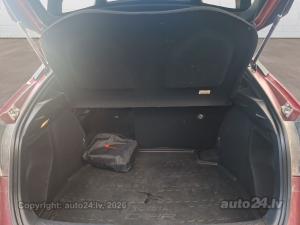 Красный Тойота C-HR 2019 в Вильянди, объемом двигателя 1.80 л и пробегом 108 тыс. км за 16900 €, фото 10 на AUTOMOTO.COM.LV
