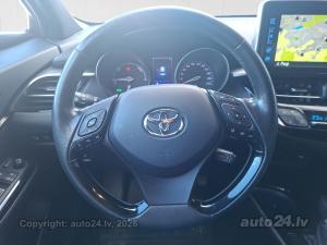 Красный Тойота C-HR 2019 в Вильянди, объемом двигателя 1.80 л и пробегом 108 тыс. км за 16900 €, фото 12 на AUTOMOTO.COM.LV