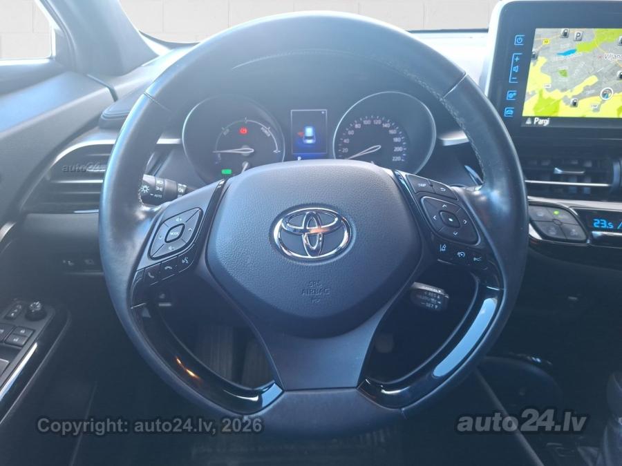 Красный Тойота C-HR 2019 в Вильянди, объемом двигателя 1.80 л и пробегом 108 тыс. км за 16900 €, фото 12 на AUTOMOTO.COM.LV