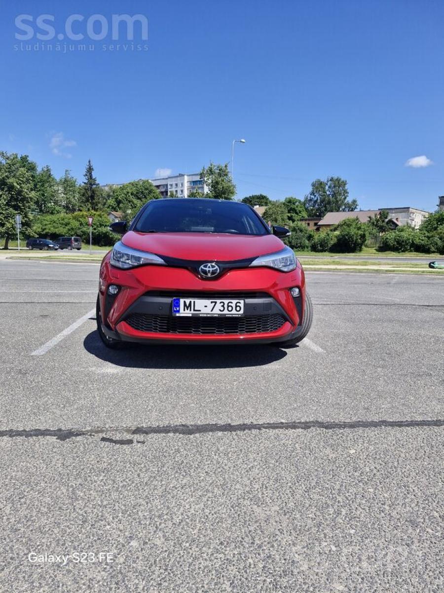 Sarkans Toyota C-HR 2020 Rīga, ar dzinēja tilpumu 1.20 L un nobraukumu 75 tūkst. km par 16500 €, foto 3 vietnē AUTOMOTO.COM.LV