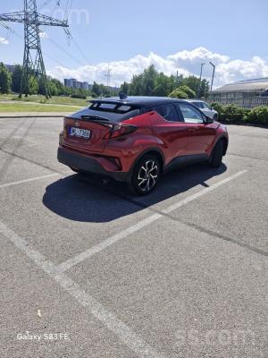 Sarkans Toyota C-HR 2020 Rīga, ar dzinēja tilpumu 1.20 L un nobraukumu 75 tūkst. km par 16500 €, foto 5 vietnē AUTOMOTO.COM.LV
