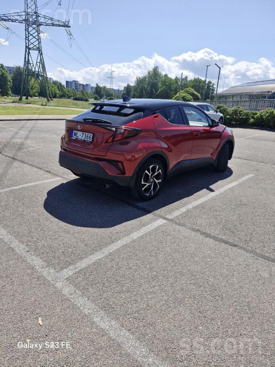 Sarkans Toyota C-HR 2020 Rīga, ar dzinēja tilpumu 1.20 L un nobraukumu 75 tūkst. km par 16500 €, foto 5 vietnē AUTOMOTO.COM.LV