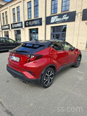 Sarkans Toyota C-HR 2020 Rīga, ar dzinēja tilpumu 1.20 L un nobraukumu 75 tūkst. km par 16500 €, foto 8 vietnē AUTOMOTO.COM.LV