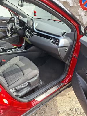 Sarkans Toyota C-HR 2020 Rīga, ar dzinēja tilpumu 1.20 L un nobraukumu 75 tūkst. km par 16500 €, foto 10 vietnē AUTOMOTO.COM.LV