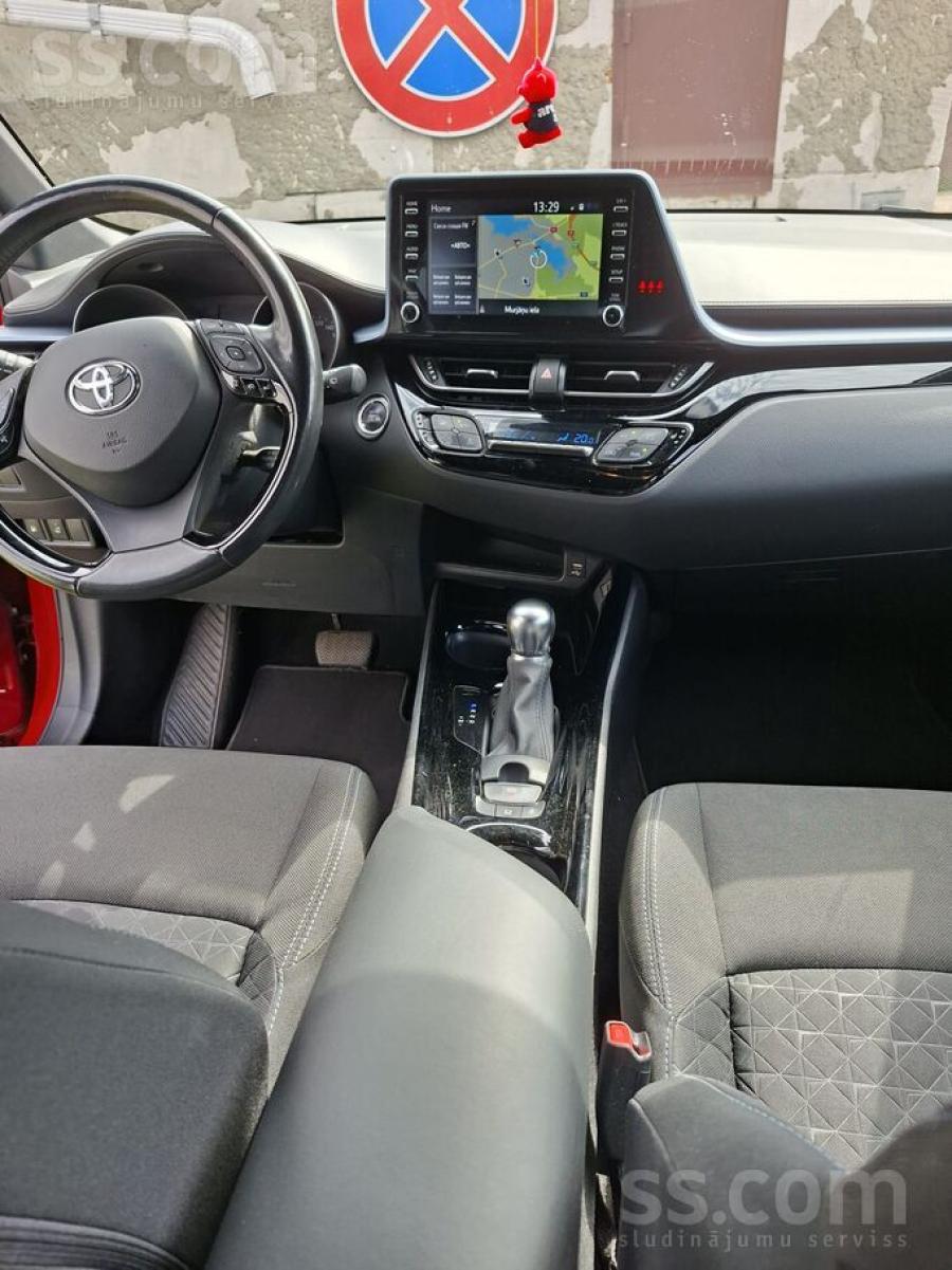 Sarkans Toyota C-HR 2020 Rīga, ar dzinēja tilpumu 1.20 L un nobraukumu 75 tūkst. km par 16500 €, foto 11 vietnē AUTOMOTO.COM.LV