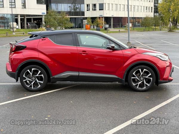 Toyota C-HR 2020 in Tallinn on AUTOMOTO.COM.LV Red Toyota C-HR 2020 in Tallinn, with an engine capacity of 1.80 L and mileage of 66 thousand km for 22897 €, photo 7 on AUTOMOTO.COM.LV