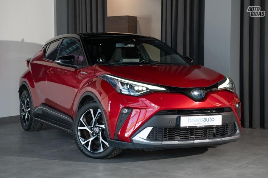 Красный Тойота C-HR 2021 в Каунас, объемом двигателя 2.00 л и пробегом 86 тыс. км за 23471 €, фото 4 на AUTOMOTO.COM.LV