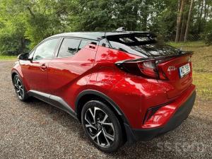 Красный Тойота C-HR 2021 в Рига, объемом двигателя 1.80 л и пробегом 80 тыс. км за 23500 €, фото 7 на AUTOMOTO.COM.LV