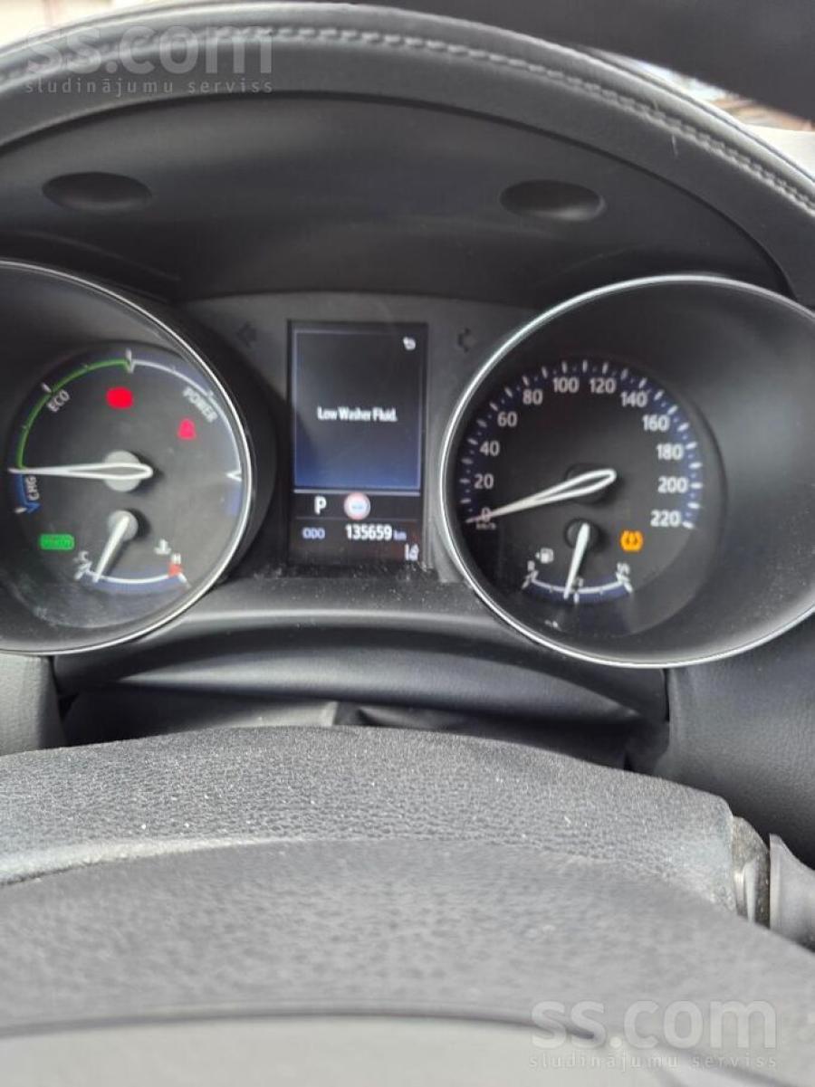 Sarkans Toyota C-HR 2021 Ogre, ar dzinēja tilpumu 1.80 L un nobraukumu 135 tūkst. km par 18500 €, foto 9 vietnē AUTOMOTO.COM.LV