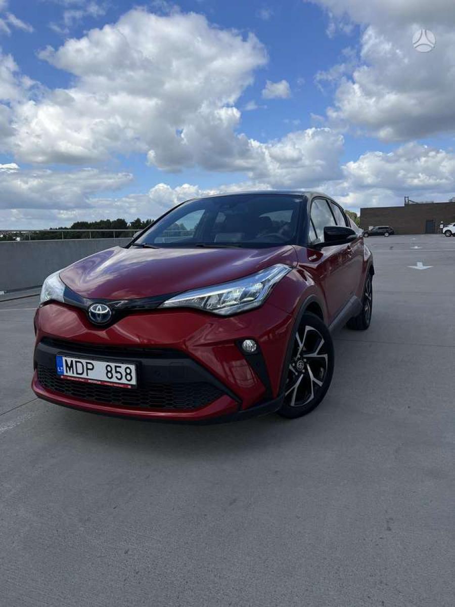 Sarkans Toyota C-HR 2021 Viļņa, ar dzinēja tilpumu 1.80 L un nobraukumu 128 tūkst. km par 21000 €, foto 1 vietnē AUTOMOTO.COM.LV
