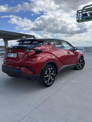 Sarkans Toyota C-HR 2021 Viļņa, ar dzinēja tilpumu 1.80 L un nobraukumu 128 tūkst. km par 21000 €, foto 5 vietnē AUTOMOTO.COM.LV