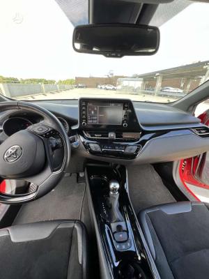 Sarkans Toyota C-HR 2021 Viļņa, ar dzinēja tilpumu 1.80 L un nobraukumu 128 tūkst. km par 21000 €, foto 9 vietnē AUTOMOTO.COM.LV