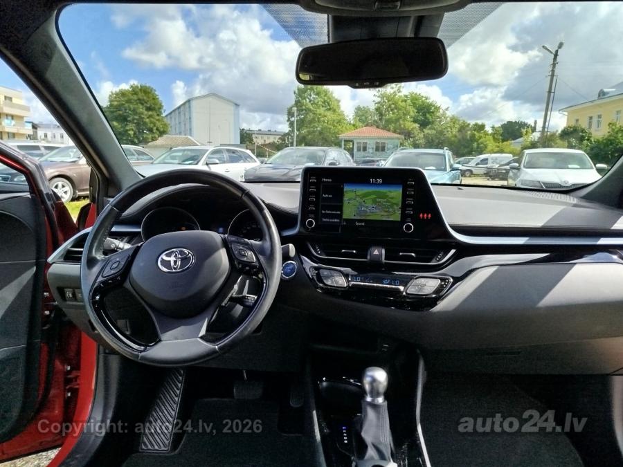 Красный Тойота C-HR 2021 в Раквере, объемом двигателя 1.80 л и пробегом 114 тыс. км за 18800 €, фото 8 на AUTOMOTO.COM.LV