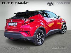 Sarkans Toyota C-HR 2022 Tallina, ar dzinēja tilpumu 1.80 L un nobraukumu 45 tūkst. km par 22995 €, foto 3 vietnē AUTOMOTO.COM.LV