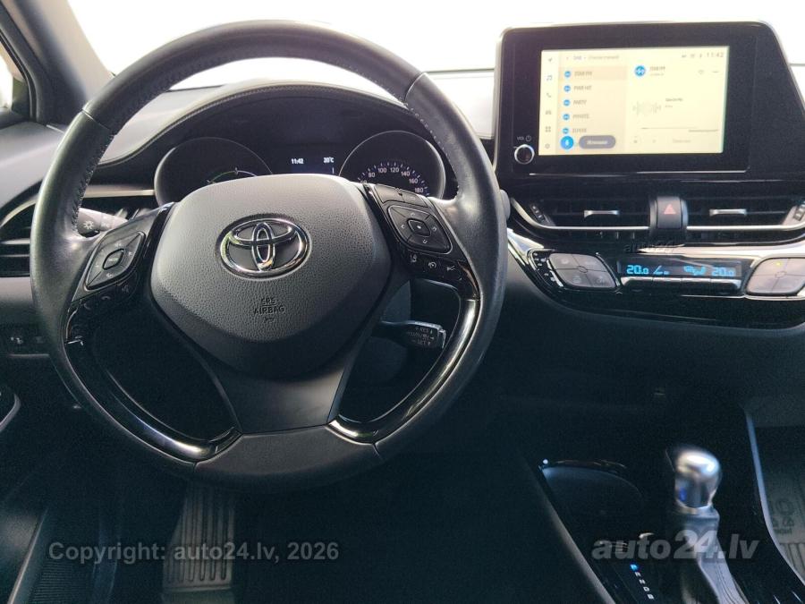 Sarkans Toyota C-HR 2022 Tallina, ar dzinēja tilpumu 1.80 L un nobraukumu 45 tūkst. km par 22995 €, foto 20 vietnē AUTOMOTO.COM.LV