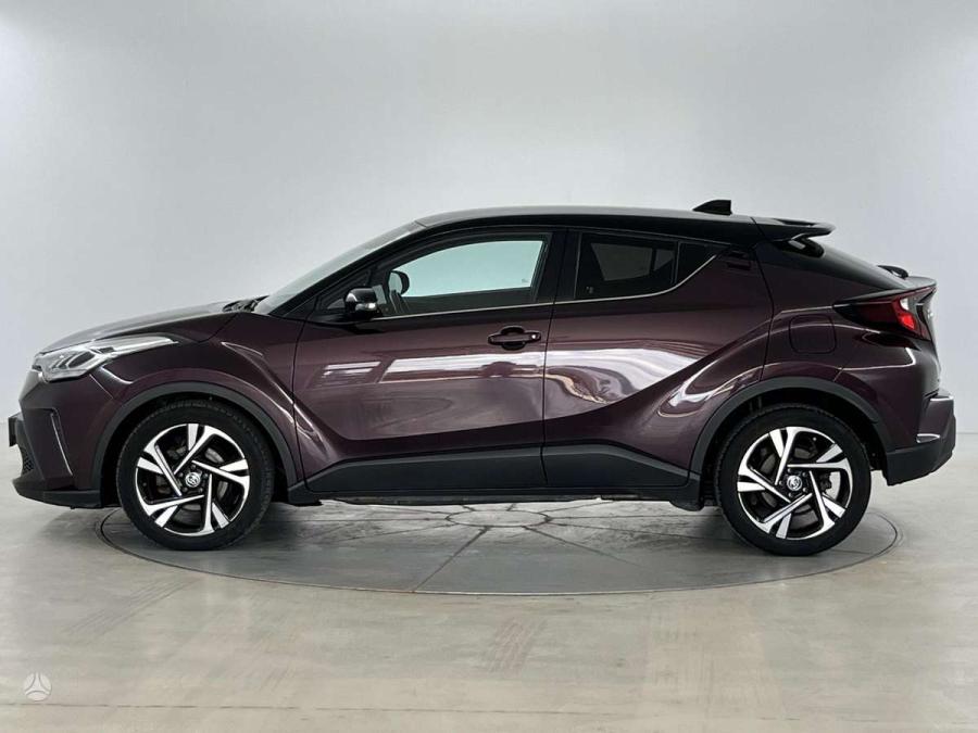 Sarkans Toyota C-HR 2022 Viļņa, ar dzinēja tilpumu 1.80 L un nobraukumu 144 tūkst. km par 21900 €, foto 4 vietnē AUTOMOTO.COM.LV