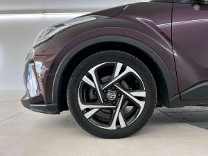 Sarkans Toyota C-HR 2022 Viļņa, ar dzinēja tilpumu 1.80 L un nobraukumu 144 tūkst. km par 21900 €, foto 16 vietnē AUTOMOTO.COM.LV
