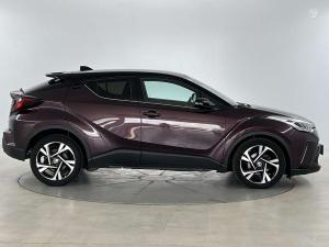 Sarkans Toyota C-HR 2022 Viļņa, ar dzinēja tilpumu 1.80 L un nobraukumu 144 tūkst. km par 21900 €, foto 17 vietnē AUTOMOTO.COM.LV
