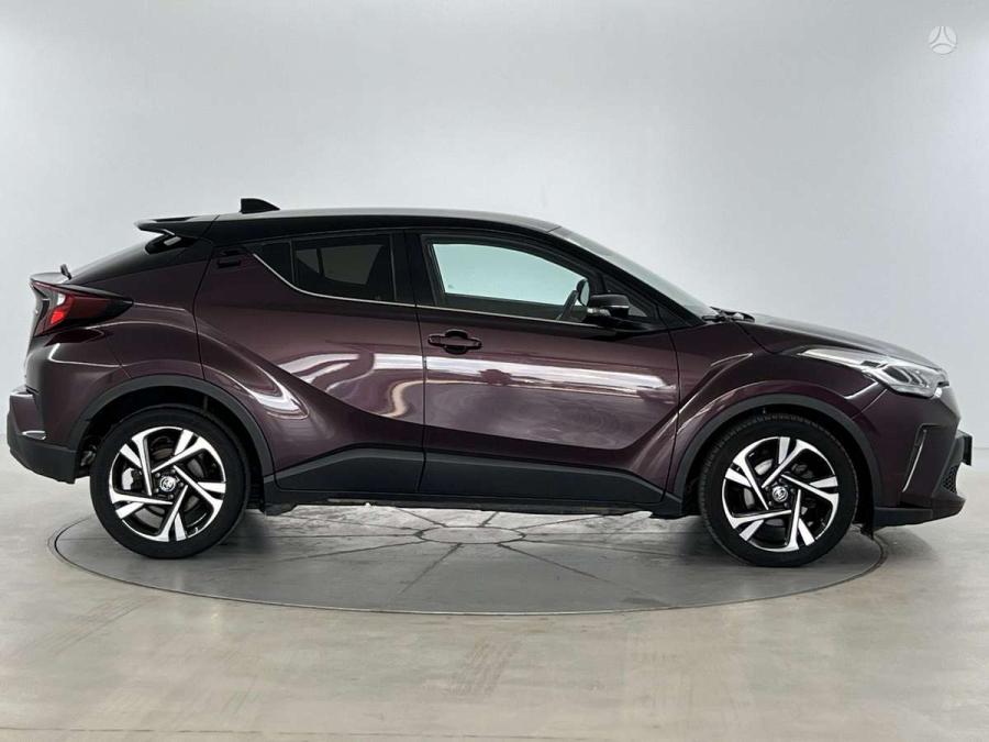 Sarkans Toyota C-HR 2022 Viļņa, ar dzinēja tilpumu 1.80 L un nobraukumu 144 tūkst. km par 21900 €, foto 17 vietnē AUTOMOTO.COM.LV