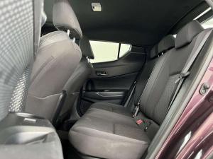 Sarkans Toyota C-HR 2022 Viļņa, ar dzinēja tilpumu 1.80 L un nobraukumu 144 tūkst. km par 21900 €, foto 20 vietnē AUTOMOTO.COM.LV