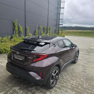 Красный Тойота C-HR 2022 в Вильнюс, объемом двигателя 1.80 л и пробегом 141 тыс. км за 18999 €, фото 8 на AUTOMOTO.COM.LV