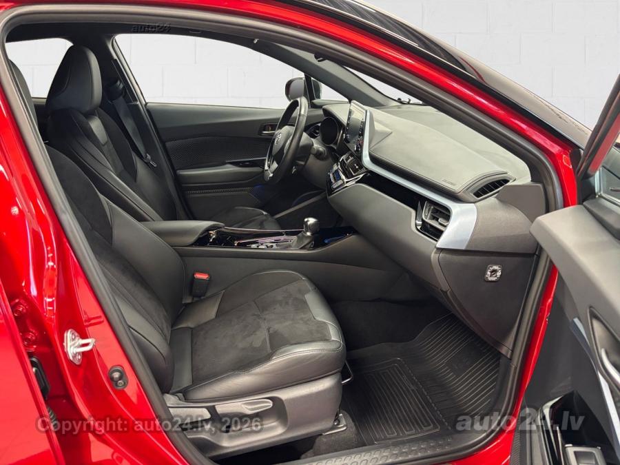 Красный Тойота C-HR 2022 в Тарту, объемом двигателя 1.80 л и пробегом 129 тыс. км за 21250 €, фото 7 на AUTOMOTO.COM.LV