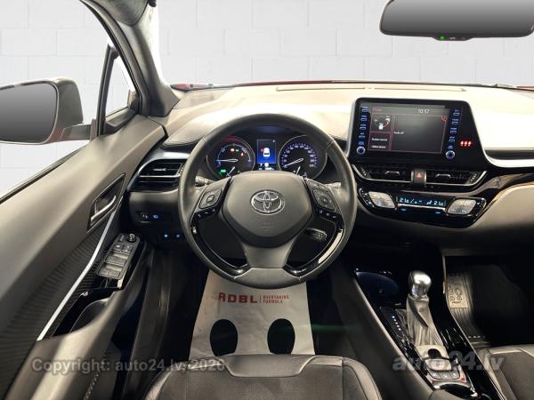 Красный Тойота C-HR 2022 в Тарту, объемом двигателя 1.80 л и пробегом 129 тыс. км за 21250 €, фото 10 на AUTOMOTO.COM.LV