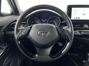 Красный Тойота C-HR 2023 в Вильнюс, объемом двигателя 1.80 л и пробегом 94 тыс. км за 23900 €, фото 13 на AUTOMOTO.COM.LV