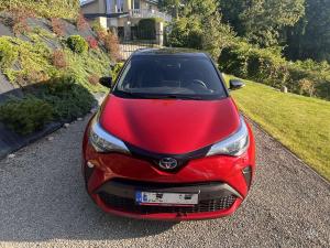 Красный Тойота C-HR 2023 в Вильнюс, объемом двигателя 1.99 л и пробегом 67 тыс. км за 24000 €, фото 7 на AUTOMOTO.COM.LV