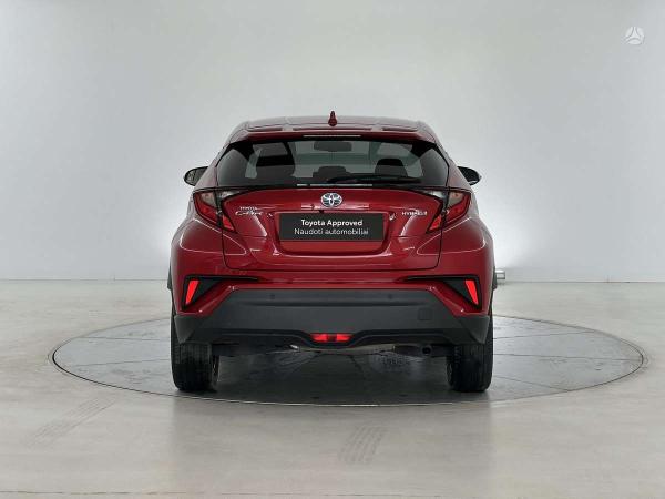 Красный Тойота C-HR 2023 в Вильнюс, объемом двигателя 1.80 л и пробегом 92 тыс. км за 23900 €, фото 5 на AUTOMOTO.COM.LV