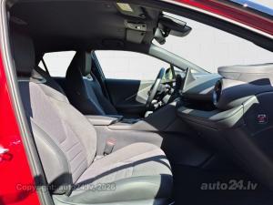 Красный Тойота C-HR 2025 в Таллин, объемом двигателя 1.80 л и пробегом 15 тыс. км за 38990 €, фото 7 на AUTOMOTO.COM.LV