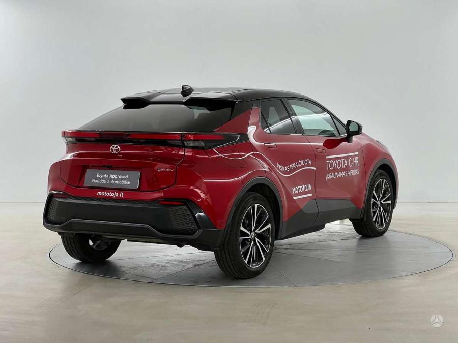 Красный Тойота C-HR 2025 в Вильнюс, объемом двигателя 1.99 л и пробегом 20 тыс. км за 39900 €, фото 21 на AUTOMOTO.COM.LV