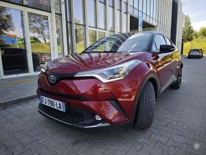 Красный Тойота C-HR 2019 в Вильнюс, объемом двигателя 1.80 л и пробегом 161 тыс. км за 17800 €, фото 3 на AUTOMOTO.COM.LV