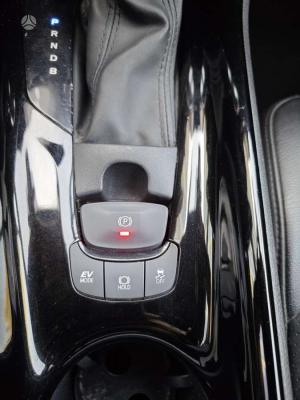 Красный Тойота C-HR 2019 в Вильнюс, объемом двигателя 1.80 л и пробегом 161 тыс. км за 17800 €, фото 19 на AUTOMOTO.COM.LV