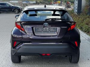 Sarkans Toyota C-HR 2022 Viļņa, ar dzinēja tilpumu 1.80 L un nobraukumu 146 tūkst. km par 20900 €, foto 4 vietnē AUTOMOTO.COM.LV